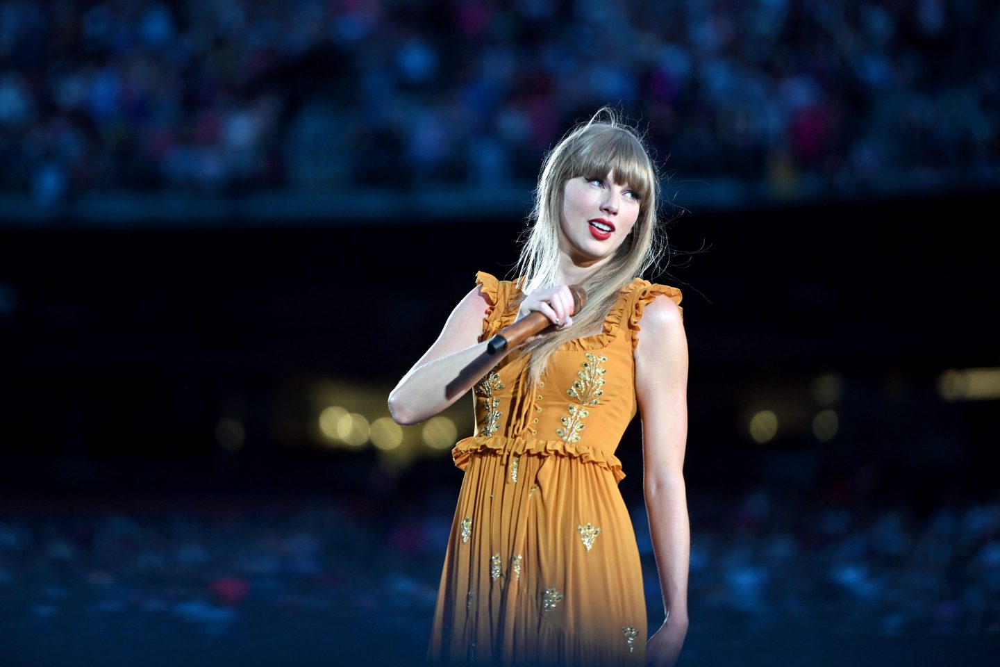 Taylor Swift has more Number 1 albums than any other female artist ...