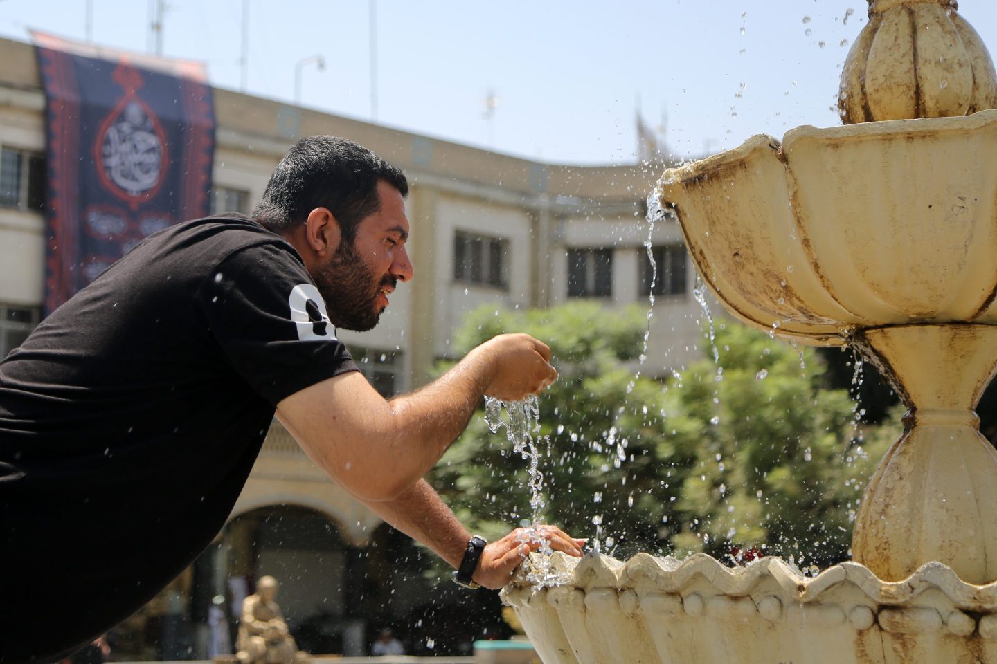 Iran declares 2-day public holiday on extreme heat | Fortune