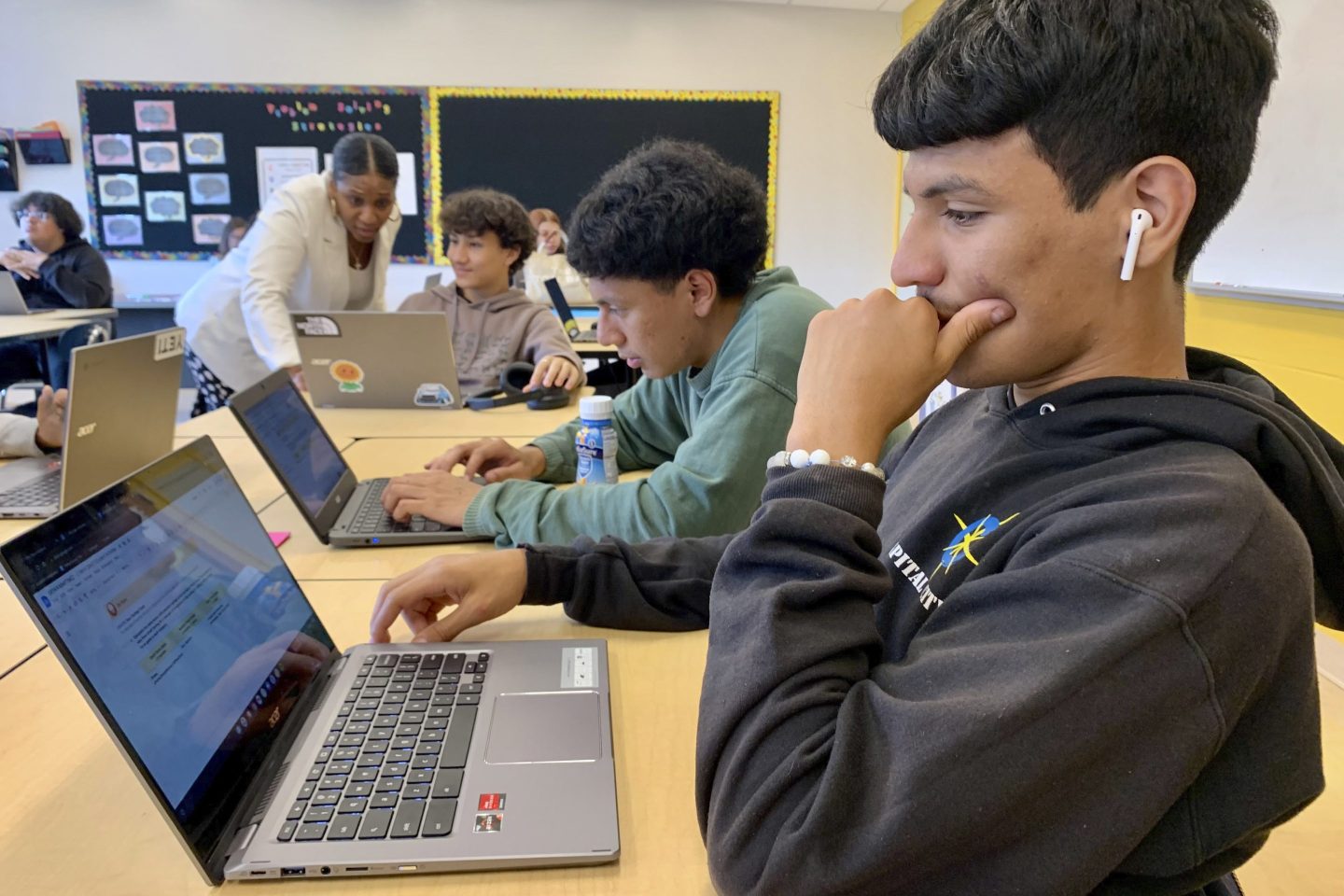 Schools offer financial literacy classes, hope to boost students' math ...