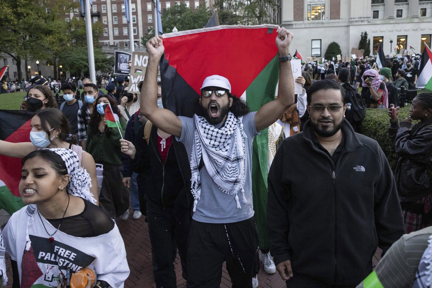 Israel-Hamas war poses 'difficult free speech moment' on campuses | Fortune