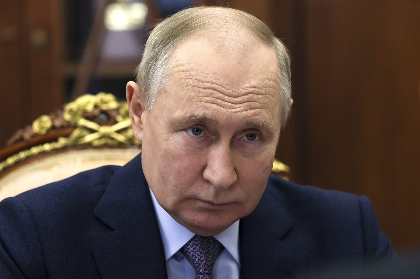 Putin just got caught red-handed using UAE firms to carry oil above the ...