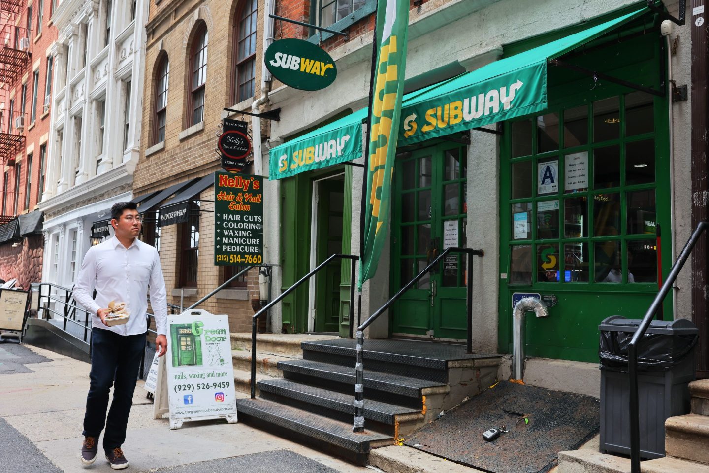 Subway makes foot-long cookies permanent menu items | Fortune