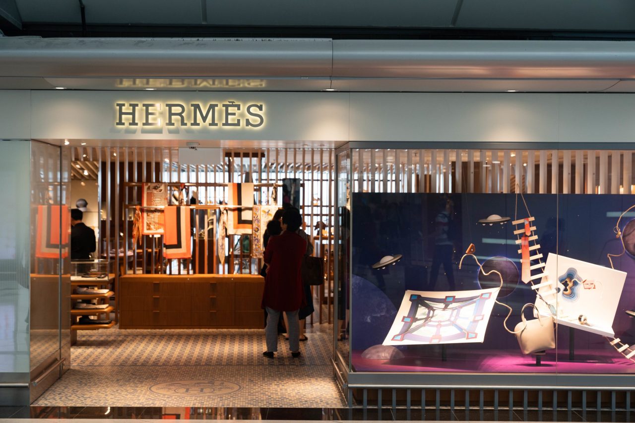 Hermès billionaire heir moves to cut ties with his charity amid plans ...