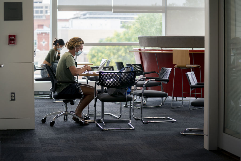 How to build a strong MBA application with no GMAT | Fortune Education