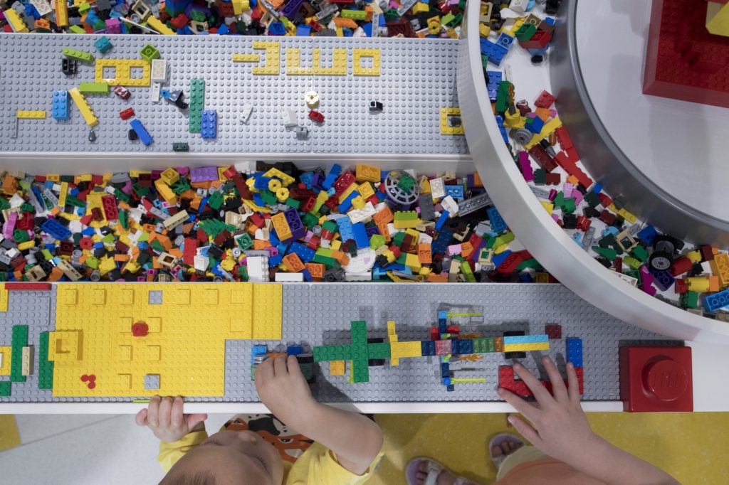 Fourth-gen Lego heir sold $930 million of shares in family holding ...