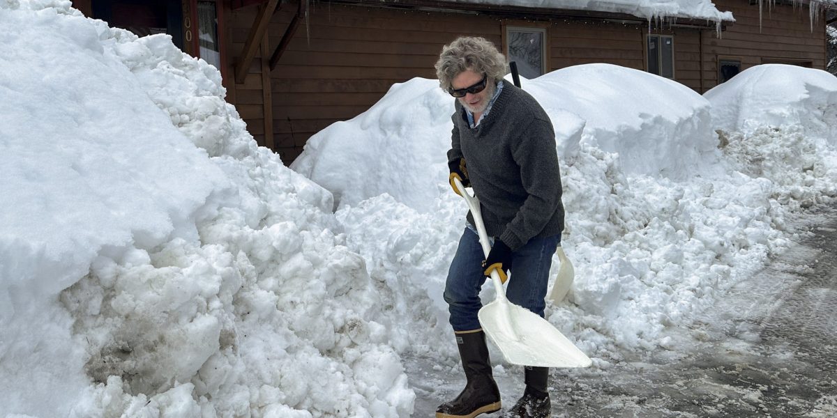 Juneau, Alaska digging out from nearly 70 inches of snow after two epic ...
