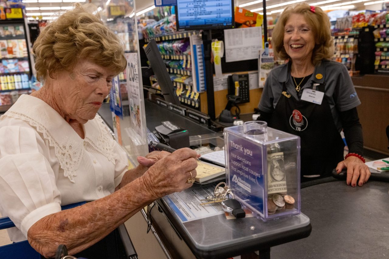 Washington state sues to stop Albertsons-Kroger merger | Fortune