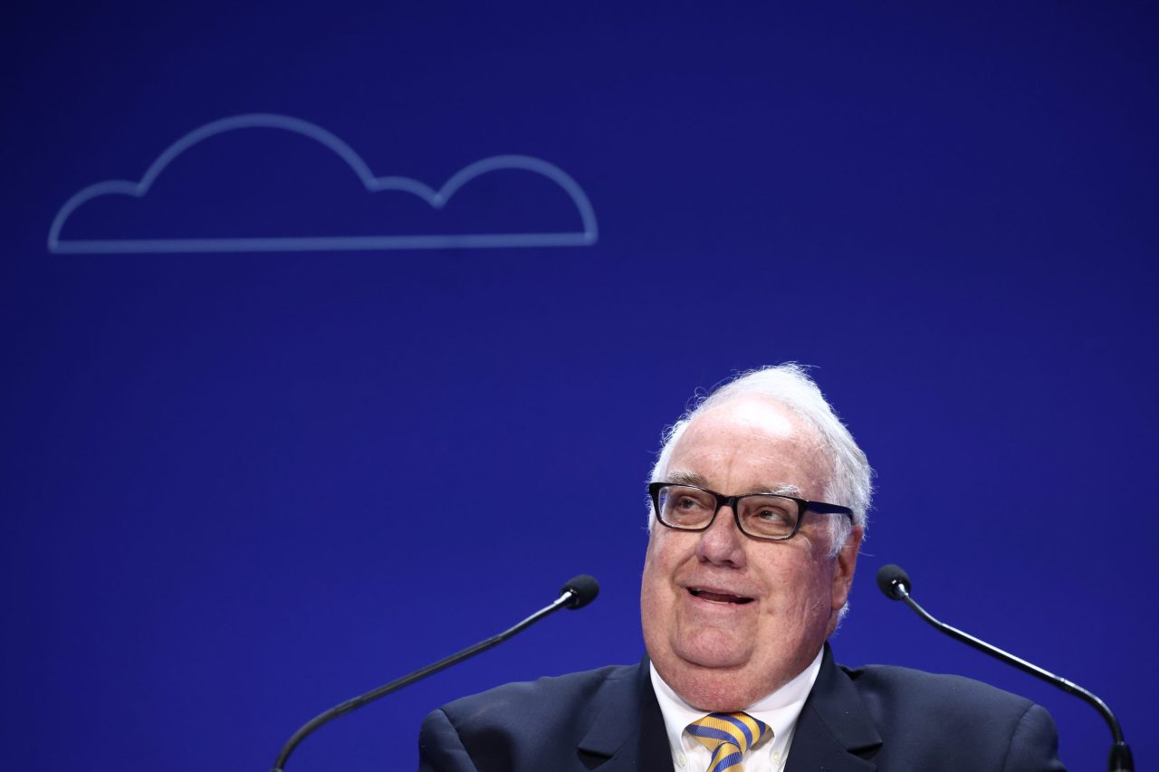 Howard Buffett has given over $500 million to Ukraine | Fortune